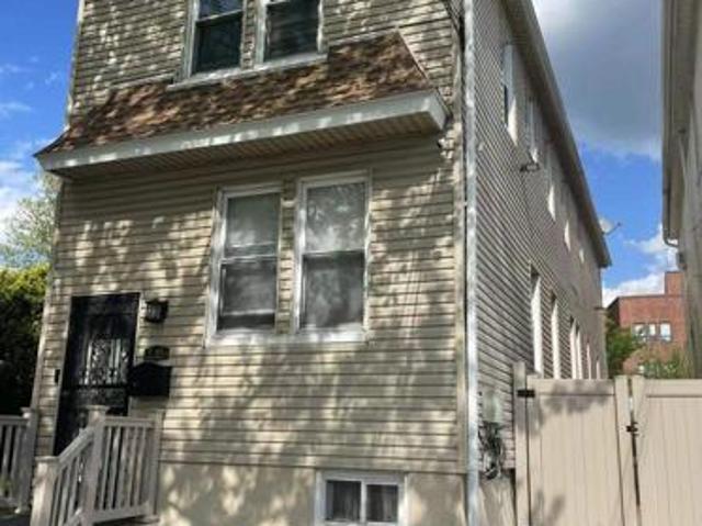 737 127Th St 2F, College Point, NY