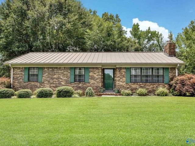 737 Community Ln, Hartselle, AL 35640