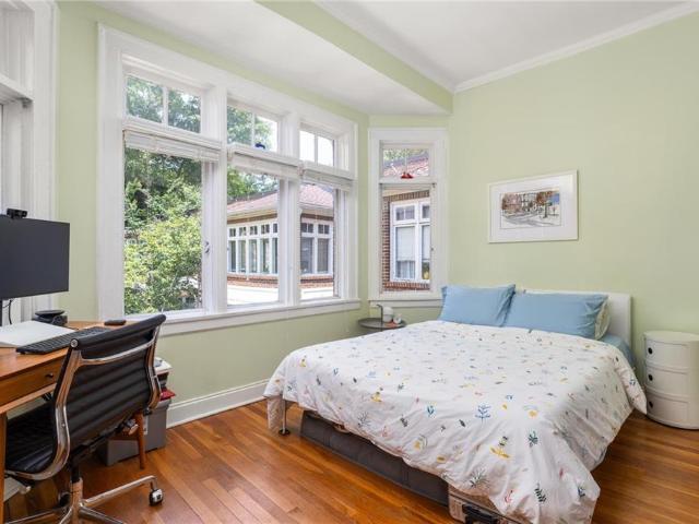 737 Barnett Street NE B6