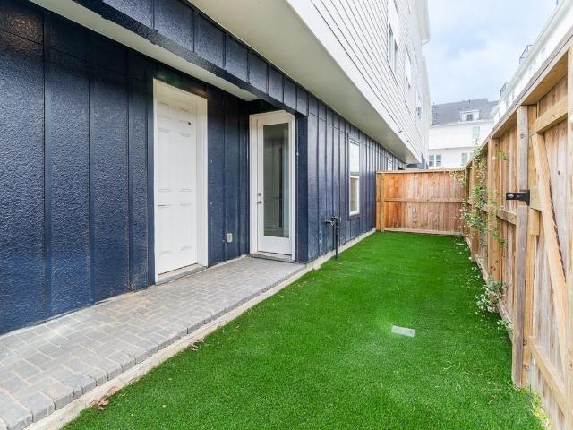737 Bringhurst Street