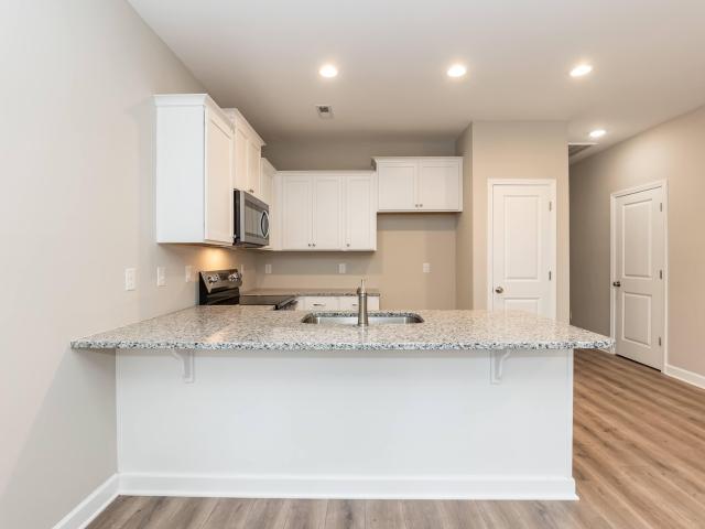 737 Grover Ln, Burlington, NC 27217 | MLS #10124