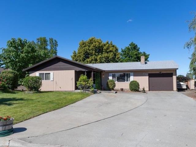 737 Darrin Ct, Sunnyside, WA 98944