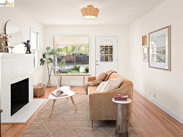 737 Dartshire Way, Sunnyvale, CA 94087 | Compass