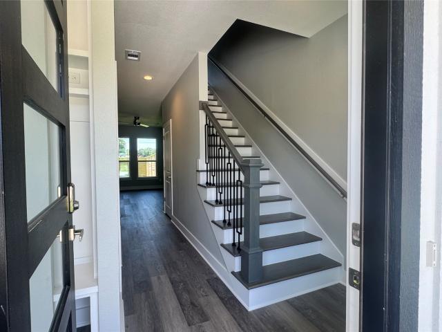 737 Ebenezer Lane