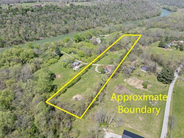 737 Fintville Rd N, Versailles, KY 40383