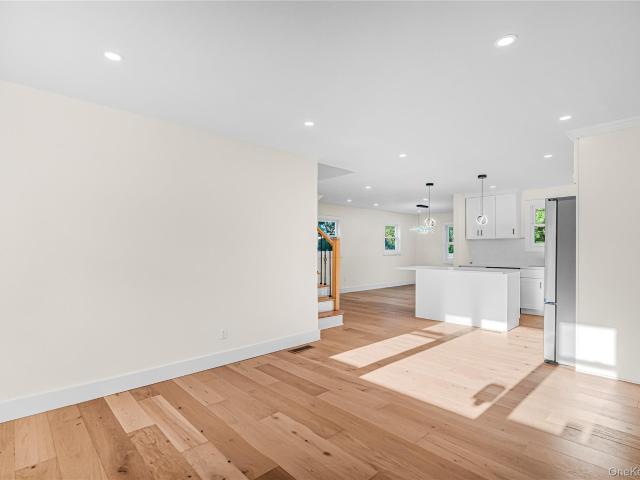 737 Flowerdale Drive