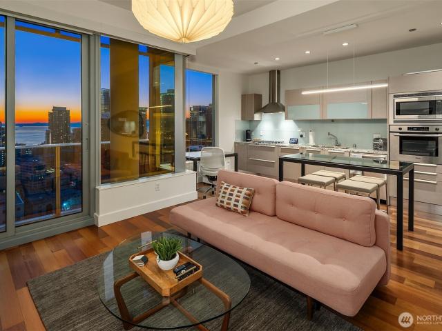 737 Olive Way, Unit 2910, Seattle, WA 98101 | MLS #2510 | Compass