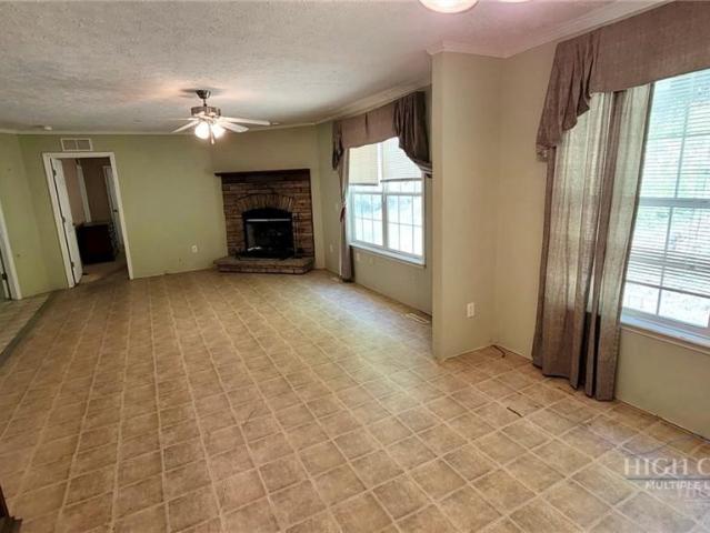 737 Lower Crab Orchard Road