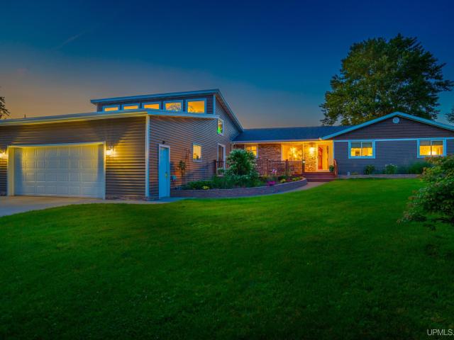 737 Lakewood Lane
