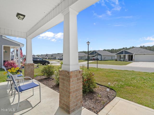 737 Landmark Cove