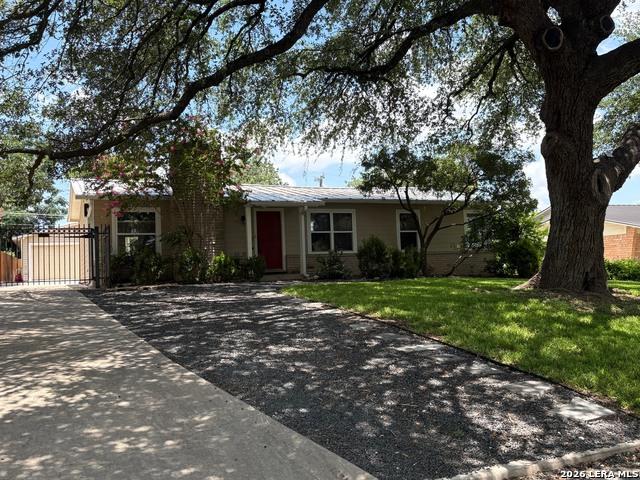 737 Morningside Dr