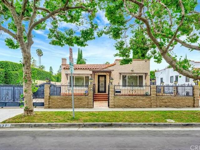 737 N Formosa Ave, Los Angeles, CA 90046