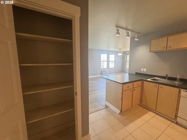 737 NE 99th Ave, Unit 24, Portland, OR 97220 | MLS #555455