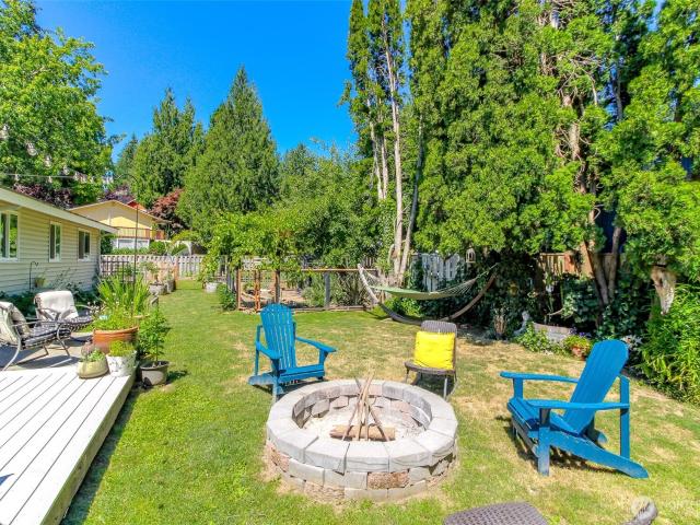 737 NW Firglade Drive