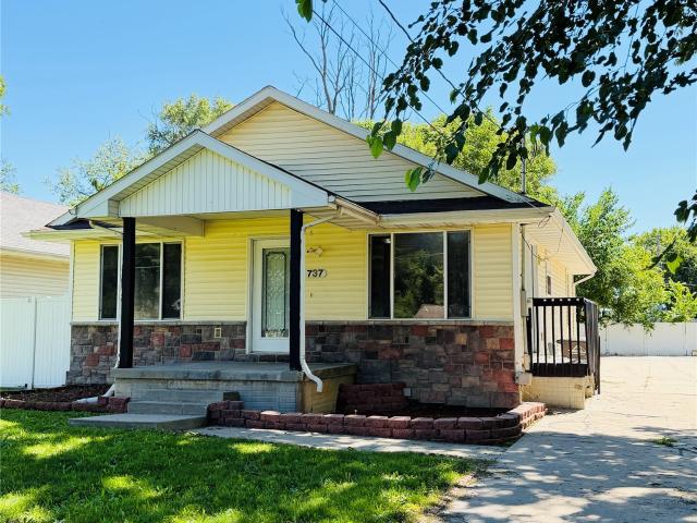 737 SE 27th Court