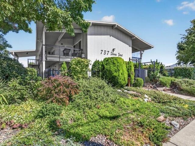 737 Stevens St Apt 109, Medford, OR 97504
