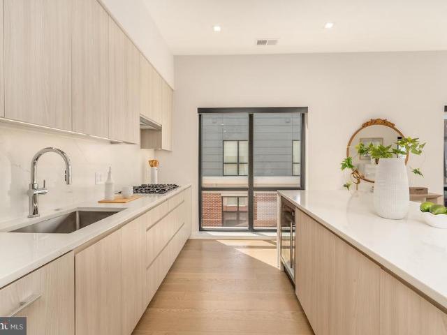 737 Swann Avenue # 602