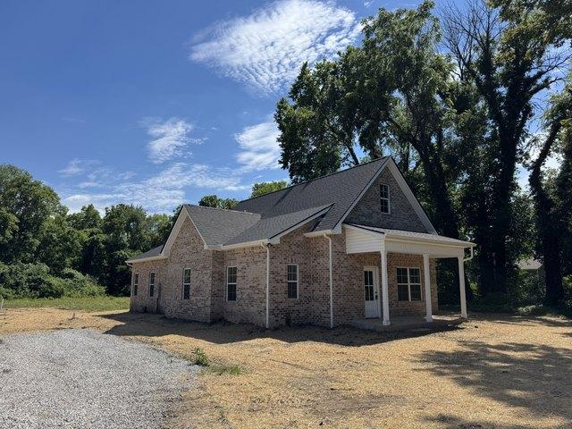 737 Rogers Rd, Gallatin, TN 37066