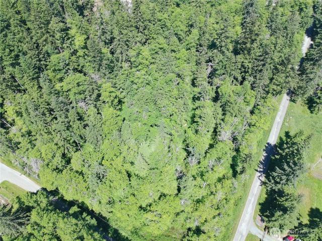737 Twin View Drive