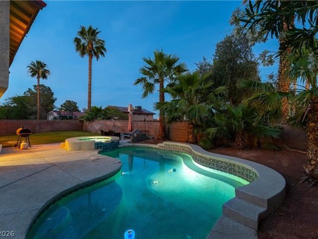 7384 Edgewater Ln, Las Vegas, NV 89123