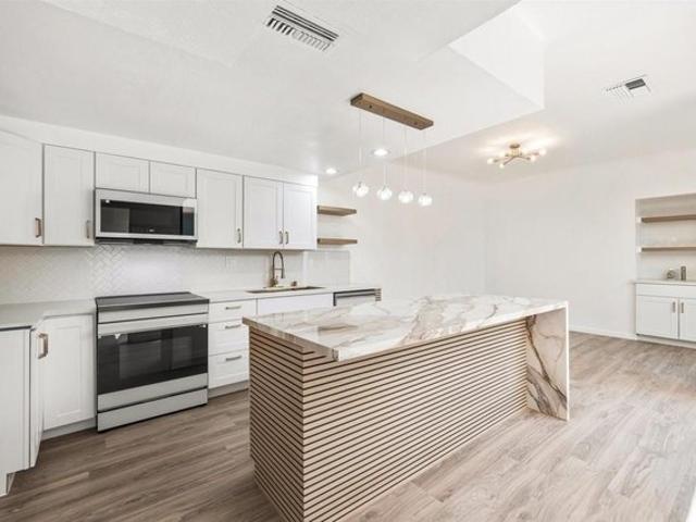 73851 Ocotillo Ct, Palm Desert, CA 92260