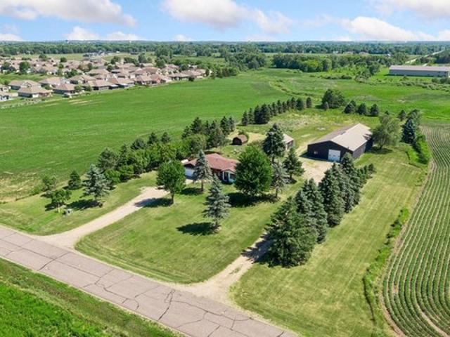 7385 nd St, Saint Joseph, MN 56374