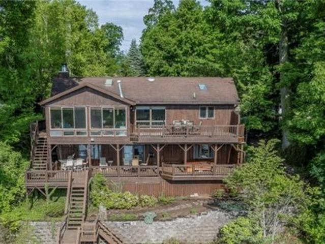 7386 Rose Ave, Wolcott, NY 14590