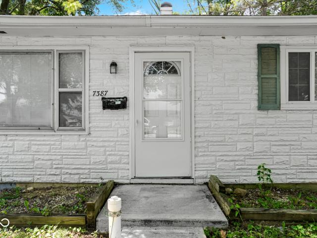 7387 E 54th Street