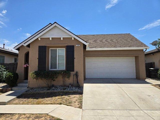 7387 E Robinson Ave, Fresno, CA 93737