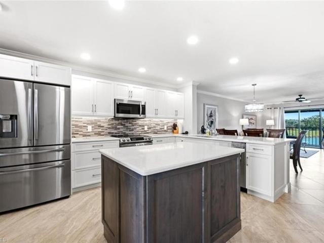 7380 Province Way Apt 5309, Naples, FL 34104