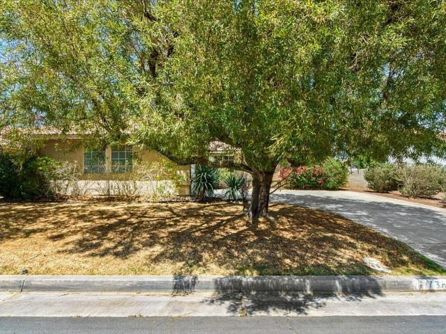 73816 White Sands Drive