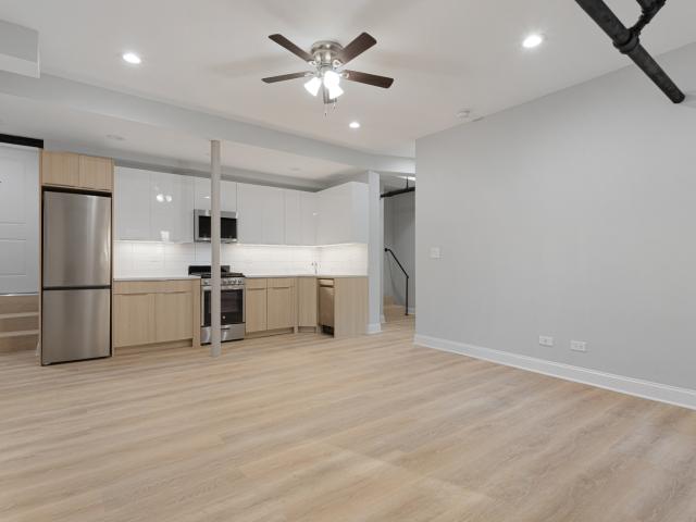 7381 N Damen Ave, Unit GW, Chicago, IL 60645 | Compass