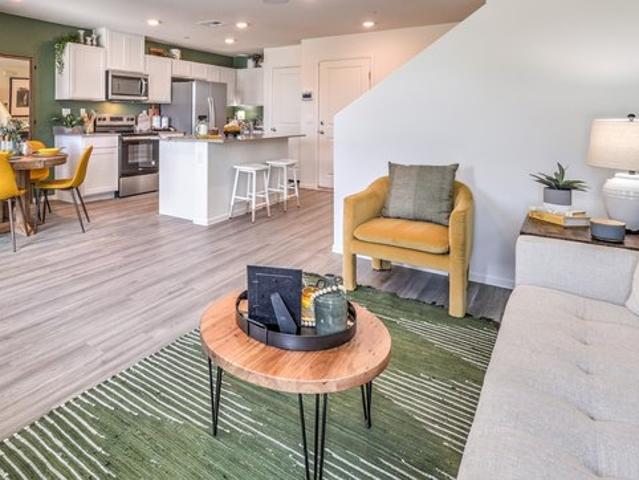 7381 Philip Cove St, North Las Vegas, NV 89084