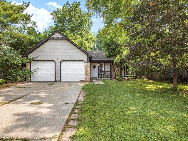 7382 Benoit Dr, Indianapolis, IN 46214