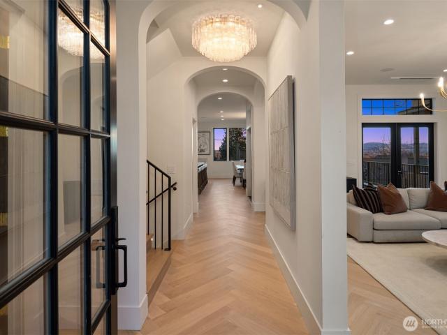 738 22nd Ave E, Seattle, WA 98112 | Compass