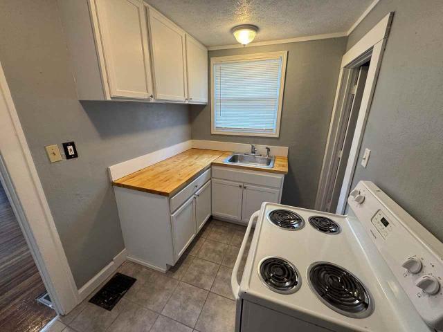 738 740 Bosart 1 Bedroom Apartment for Rent at 738 N Bosart Ave, Indianapolis, IN 46201 Near Eastside