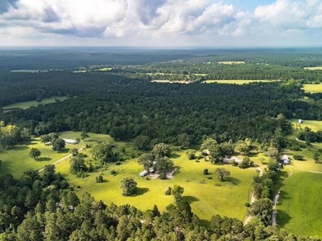 738 County Road 1200, Grapeland, TX 75844