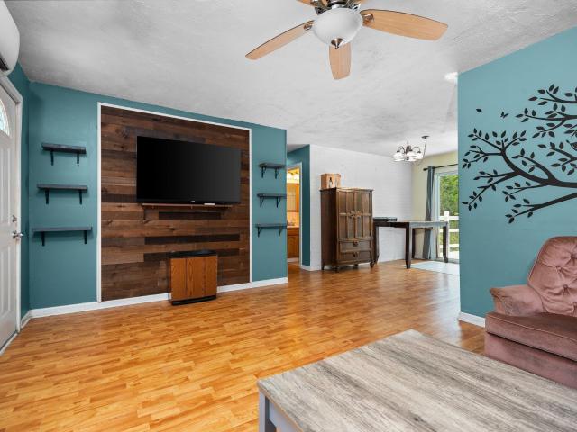 738 Boardman Road