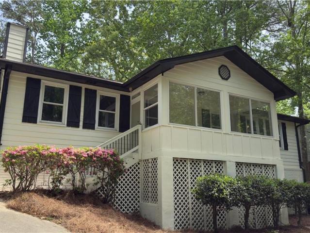 738 Gardner Street