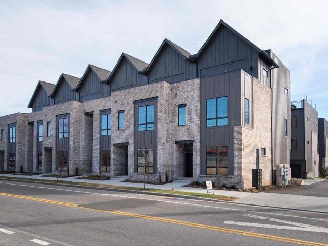 738 Douglas Ave # 11