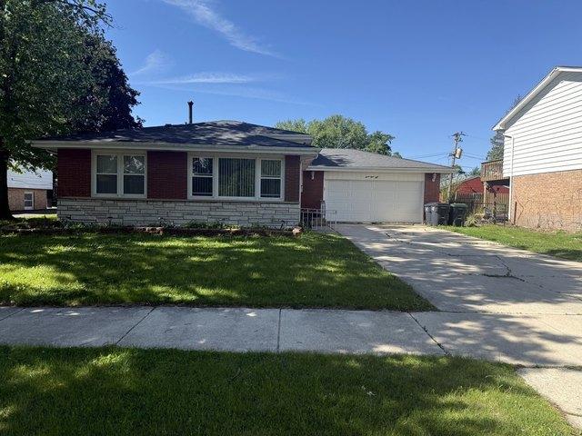 738 E 158th St, South Holland, IL 60473