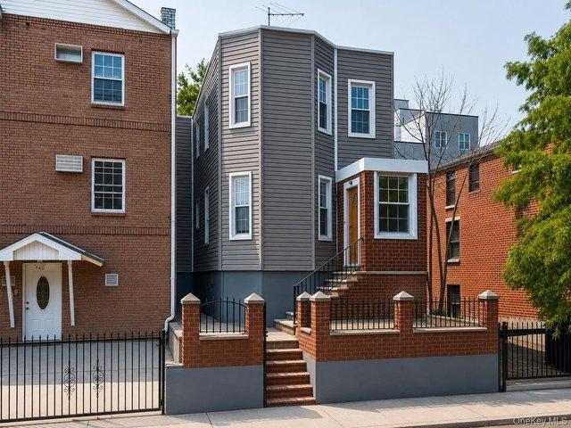 738 E 217th St, Bronx, NY 10467