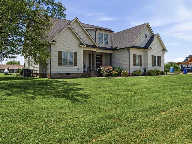 738 Emma Lane