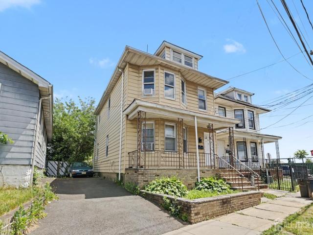 738 Edgar Road