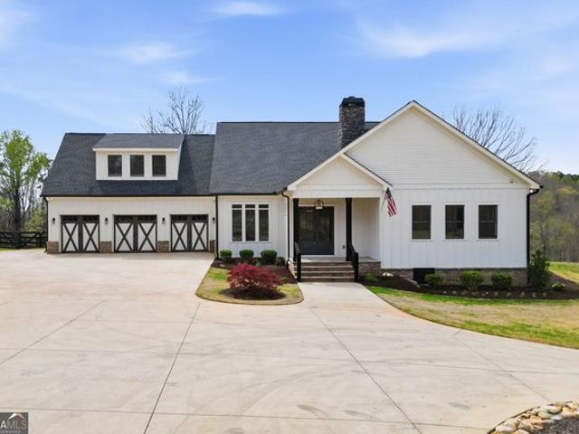 738 Overlook Trl, Acworth, GA 30101