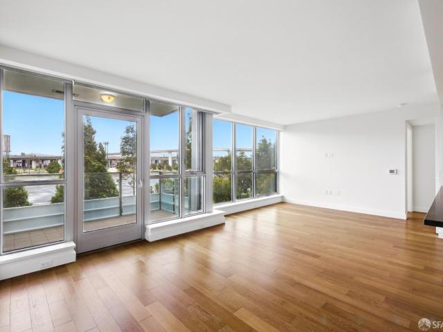738 Long Bridge St, Unit 220, San Francisco, CA 94158 | MLS #425091 | Compass