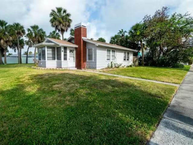 738 LANTANA AVE, CLEARWATER BEACH, FL 33767 Single Family Resi.