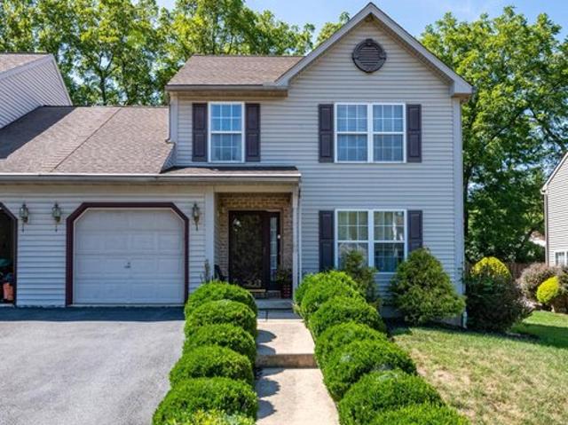 738 Maria Ave, Sinking Spring, PA 19608