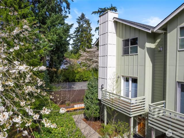 738 N 185th St, Shoreline, WA 98133 | MLS #2499