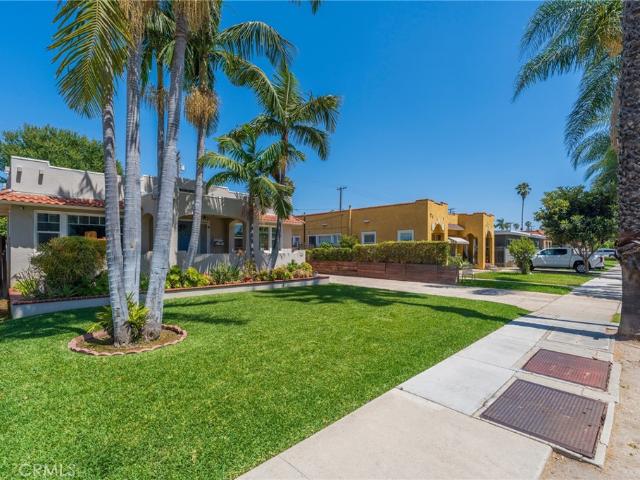 738 N Lemon